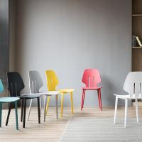 China Nordic Modern PP Plastic Hotel Dining Chair 45x45x83 cm Outdoor Leisure Garden Chair for sale