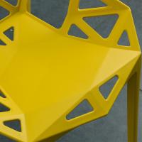 China Wholesale White Stackable Plastic Chair 80kg Capacity for Restaurant Event Venue for sale