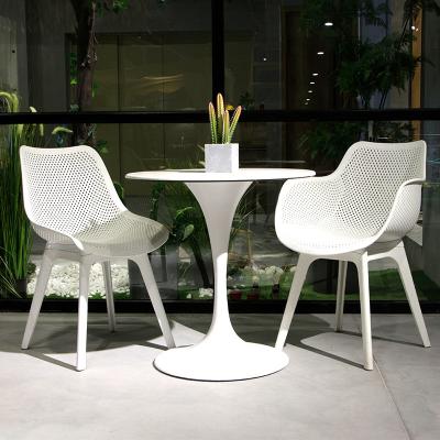 China Outdoor PP Plastic Armrest Chair and Coffee Table Set Gray White 56x60x80 cm for sale
