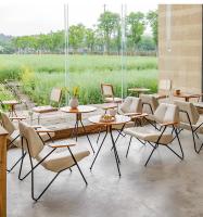 China Modern PU Leather Metal Coffee Shop Table and Chair Set for Restaurant Leisure Area for sale