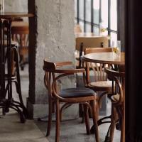 China Wholesale Vintage Cafe Table Set with PU Leather Arm Chair for Indoor Outdoor Dining for sale