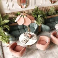 China Customizable Commercial Restaurant Sofa Bench High Density Foam Solid Wood PU Leather 16 Years OEM for sale