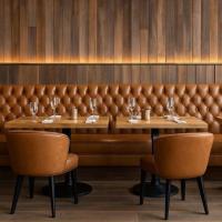 China Weather Resistant Leather Seat Booth 2 Seater 4 Seater Modular Restaurant Cafe Furniture for sale