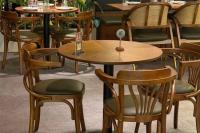 China Solid Wood Leather Cafe Chair with Modern Design and Customizable Options for Restaurants for sale
