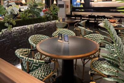 China Black Marble Table and Rattan Chair Customizable Restaurant Furniture Dining Table Set for sale