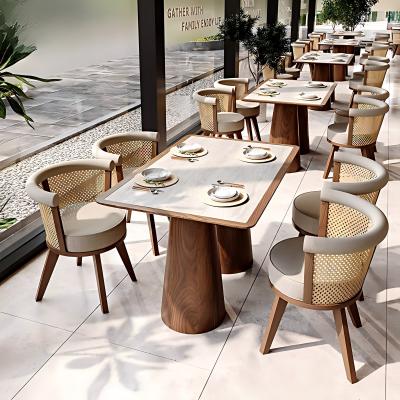 China Retro Style Solid Wood Restaurant Table and Chair Set Customizable Cafe Furniture for sale