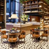 China Customizable Ergonomic Durable Commercial Restaurant Furniture Set for Cafes and Hotels for sale