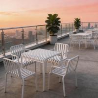 China Modern Style Eco-Friendly Waterproof Aluminum Outdoor Furniture Set for Patio and Garden for sale