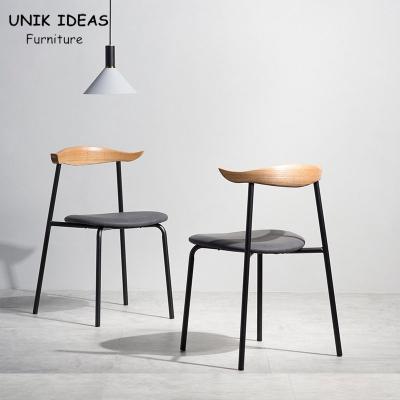 China Modern Metal Frame Dining Chair with Horn Backrest 41x47x78cm Black for sale
