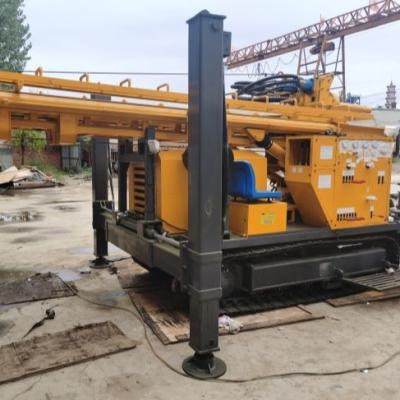 China 300mm 300m Water Well Drill Rig Steel Crawler With 77kw Diesel Engine for sale