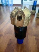 China 127mm Pdc Rock Drill Bit 4 Blade With 2 3/8 REG Hard Facing Steel Body for sale