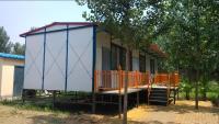 China Experience the Ultimate Luxury with Our Prefab Fold Out Shipping Container Homes for sale