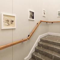 China Wall Mounted Wooden Railing for Modern Balustrade in Office Building for sale
