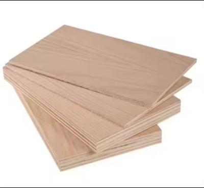 China Customized Waterproof Marine Melamine Laminated Plywood 3mm-21mm E1 Grade for Hotel Decoration for sale