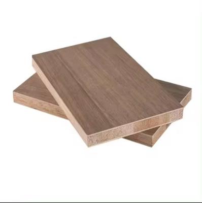China Grade FIRST-CLASS 3mm-21mm Melamine Laminated Veneer Board for Marine Applications for sale