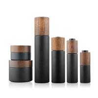 China 200ml Recycled Glass Cosmetic Packaging Jars 20/400 20mm Skin Care for sale