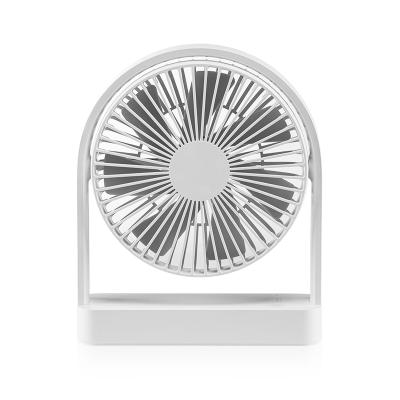 China FUSMLI Factory Price Mini Rechargeable Portable Table  Fan 2000mah Summer Camping Trending Products Desk Fan for sale