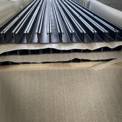 China Manufacturer Powder Coated Black Side by Side Strut Channel for sale