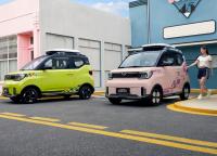 China Wuling Hongguang Mini EV 2022 3 Door 4 Seat Pure Electric Car 120-170km Range for sale