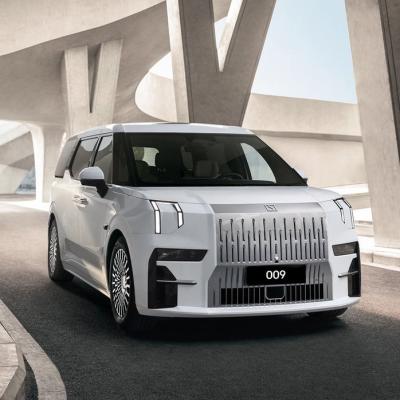 China ZEEKR 009 Pure Electric MPV 5 Doors 6 Seater 702km Range 400kW Dual Motor for sale