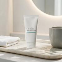 China Lightweight 5 Ceramide & Hyaluronic Acid Moisturiser Face Cream Fragrance Free For Sensitive Skin for sale