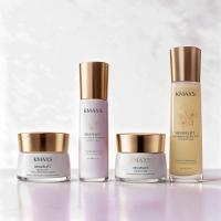 China Retinol Niacinamide Hyaluronic Acid Private Label Skin Care Products Whitening Repair for sale