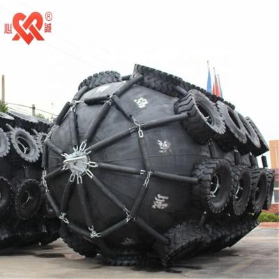 China Lightweight Marine Pneumatic Fenders For Excellent Safety And Low Maintenance for sale