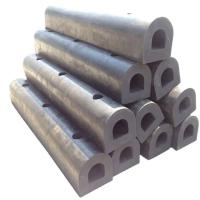 China Black D Type Rubber Fender With Stand Heavy Loads Bolted Installation For Marine Protection for sale