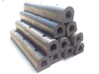 China Premium Solid D Rubber Fenders With Bolted Installation for sale