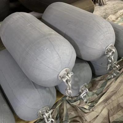 China Easy Installation And Durable Pneumatic Marine Fenders With High Durability for sale