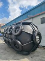 China Flame-retardant pneumatic rubber fenderHigh Pressure Technology 10 Years Design Using Life for sale