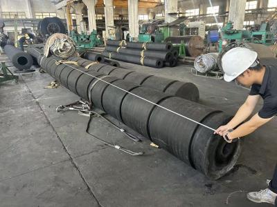 China Dock Boat Protection Tug Boat Fenders Offering Superior Resistance and Weather Durability Ideal for Tugboat Applications for sale