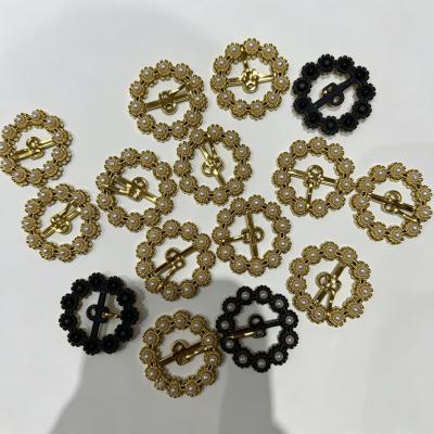 China Pin Buckle Ladies Shoe Buckles Vintage Style Classic Elegant For Fashion Footwear for sale