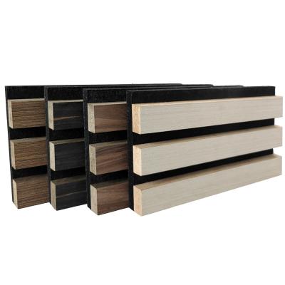 China SGS Flavorless Wood Veneer Slats Ceiling Panels 600x2400x21mm for sale