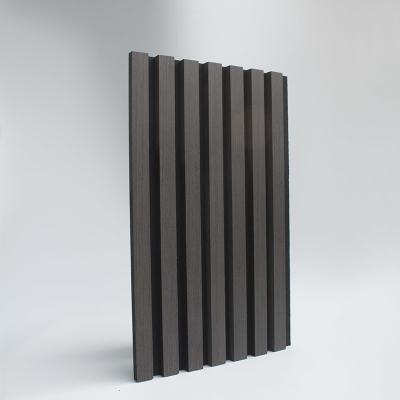 China 600*2700*21mm Slat Wood Absorbing Application Theater Meeting Room Corridors for sale