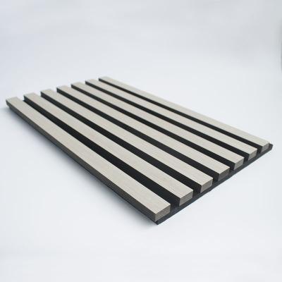 China 600*2700*21mm Slat Wood Absorbing Application Theater Meeting Room Corridors for sale