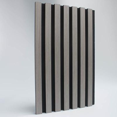 China 600*2800*21mm Slat Wood Absorbing Application Theater Meeting Room Corridors for sale