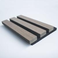 China 600*2400*21mm 3 Sides Coated Slat Wood Absorbing Application Meeting Room Corridors Office for sale
