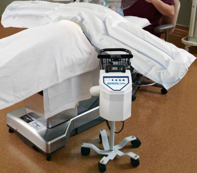 China Upper Body Warming Blanket ICU Warming Control System Surgical SMS Fabric Free Air Unit color white size half body for sale