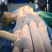 China ISO13485 Patient Upper Body Warming Blanket Disposable Surgical for sale