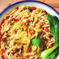 China Local Snacks Chongqing Xiao Mian Spicy Chili Garlic Noodles Instant for sale