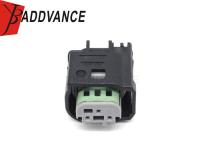 China TE Connectivity AMP 3 Pin Female Waterproof Connector 2-967642-1 16-22AWG for Audi for sale
