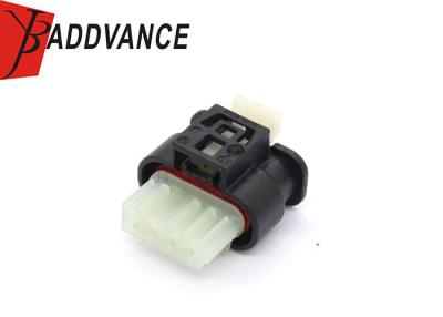 China Hirschman PA66 GF25 4 Pin Female Waterproof Connector for BMW Benz 125°C for sale