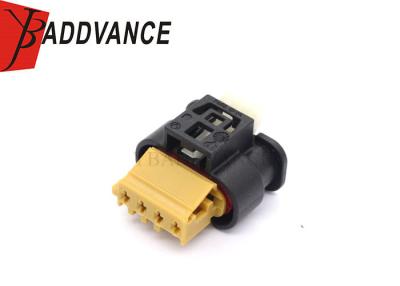 China A0005456317 4 Pin Female Sealed Automotive Connector Housing for Benz 16-22AWG for sale