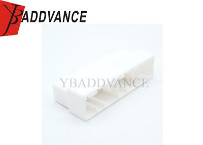 China 72 Pin Male Unsealed Electrical Wire Connector PA66 PBT 125°C White for sale
