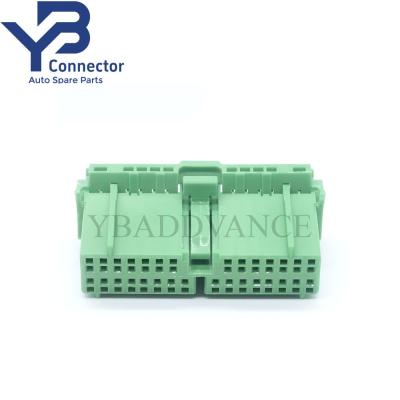 China 30 Pin JAE Female Green Chassis Rectangular OBD2 Connector Housing For Honda IL-AG5-30S-D3C1 for sale