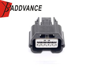 China Female 10 Pin Yazaki Plastic Connector for Nissan 7283-8856-30 Sealed 125°C for sale