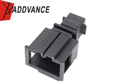 China 3B0972732 4-Way Male Automotive Connector for VAG Vehicles - 32mm Length, 18-22 AWG Wire Size for sale
