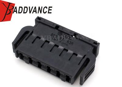 China Right Side Taillight 6 Pin Unsealed Female Connector 893971636 for VW Jetta 99-05 for sale