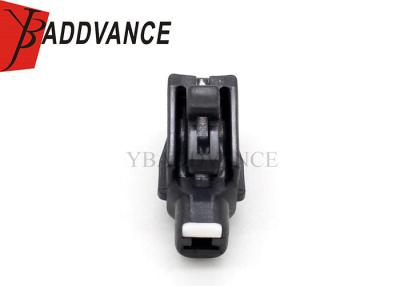 China 1 Way TS 187 Female Starter Connector Plug 90980-11400 12V Sealed for Toyota Lexus for sale